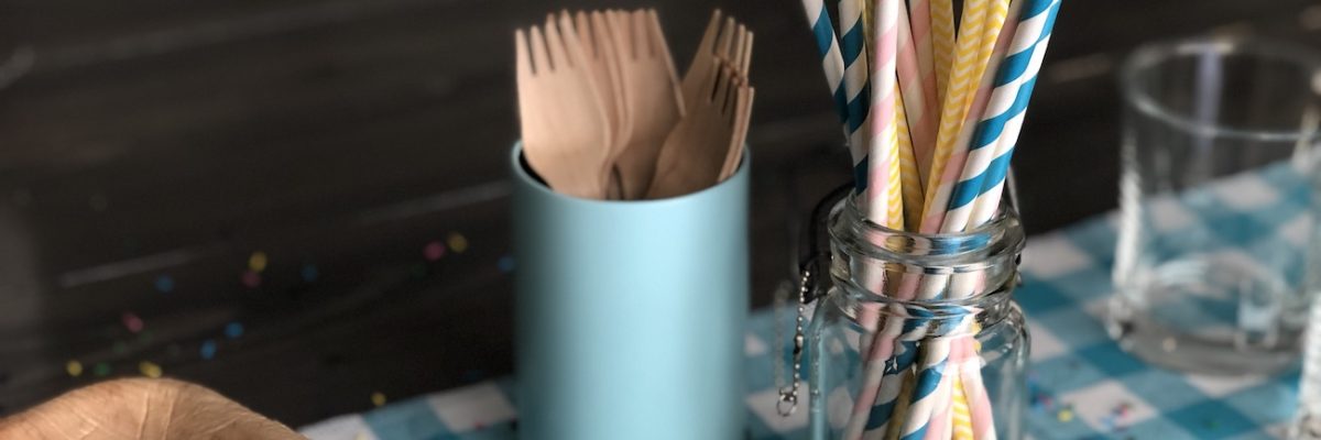 6 PLASTIC PARTY DECORATION SWAPS. How to reduce party waste. - Larsen ...